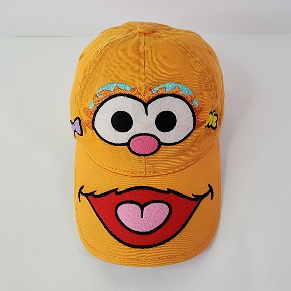 Bush Gardens | Accessories | Sesame Street Bush Gardens Zoe Hat | Poshmark